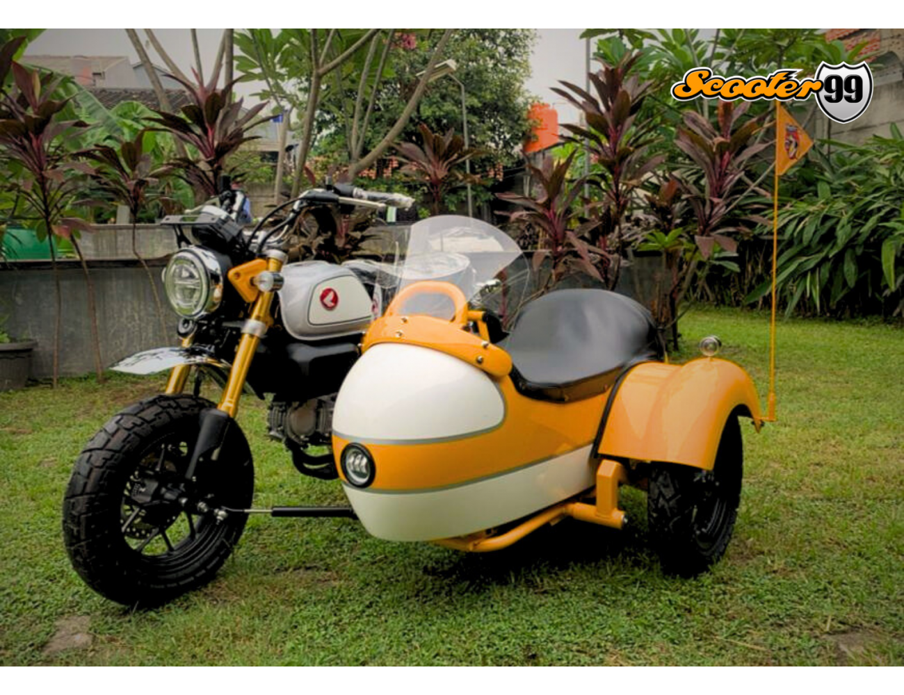 Honda Monkey Sidecar – Yellow Edition | Scooter99