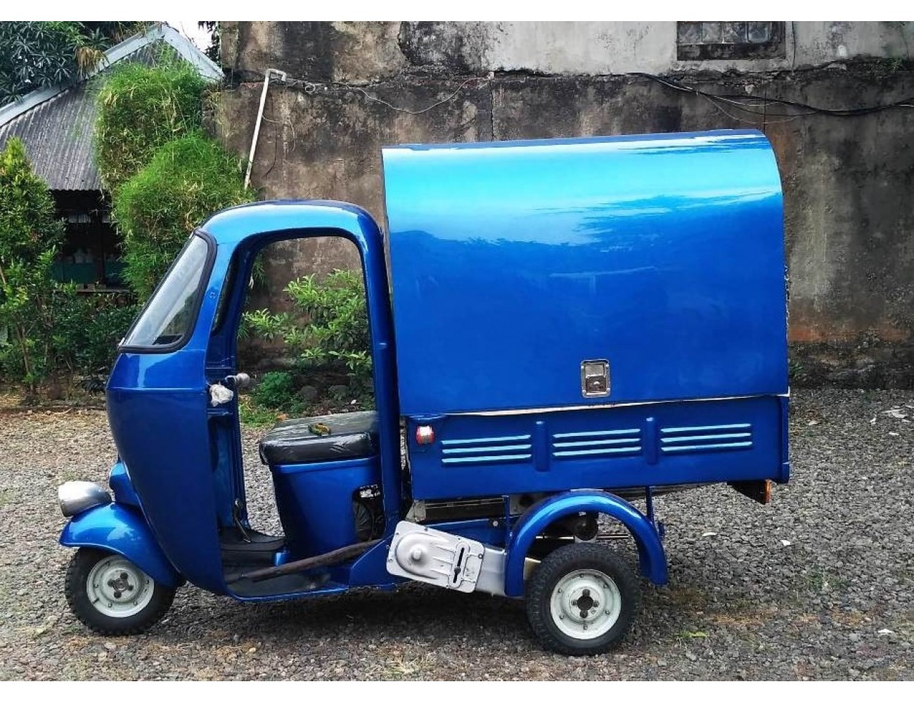 Ape Bajaj Wings Box – Mobile Business by Scooter99